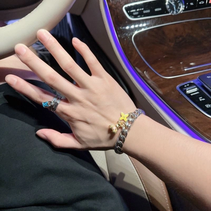 High fidelity Louis Vuitton Bracelets
