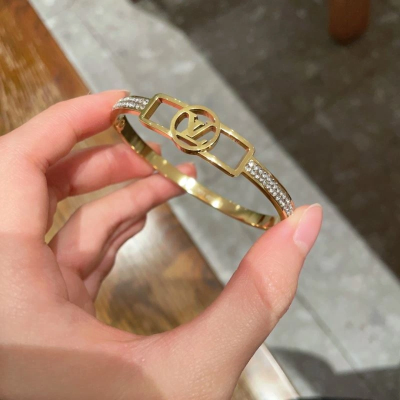 Top match Louis Vuitton Bracelets