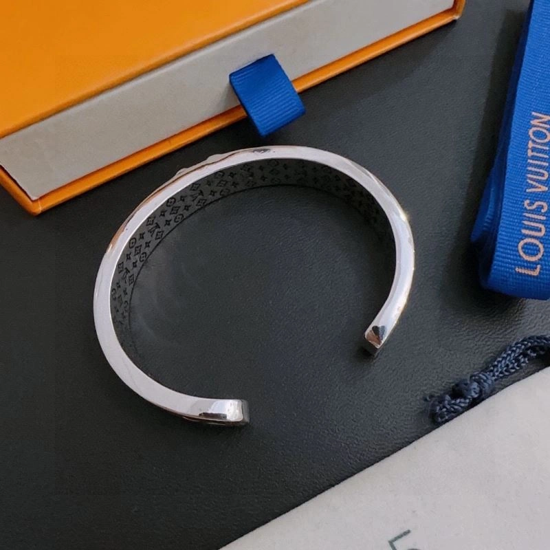 High accuracy Louis Vuitton Bracelets