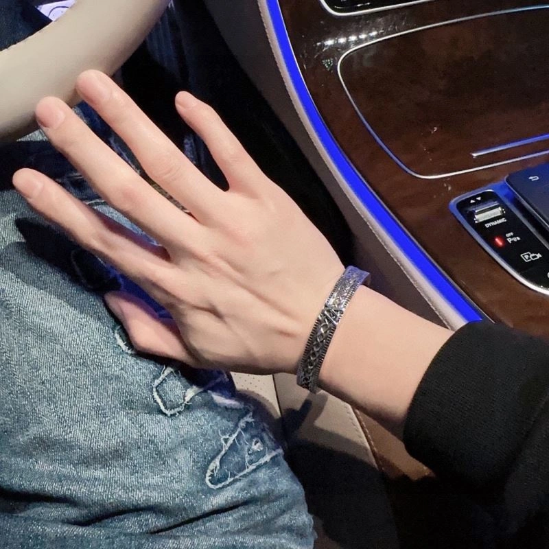 High accuracy Louis Vuitton Bracelets