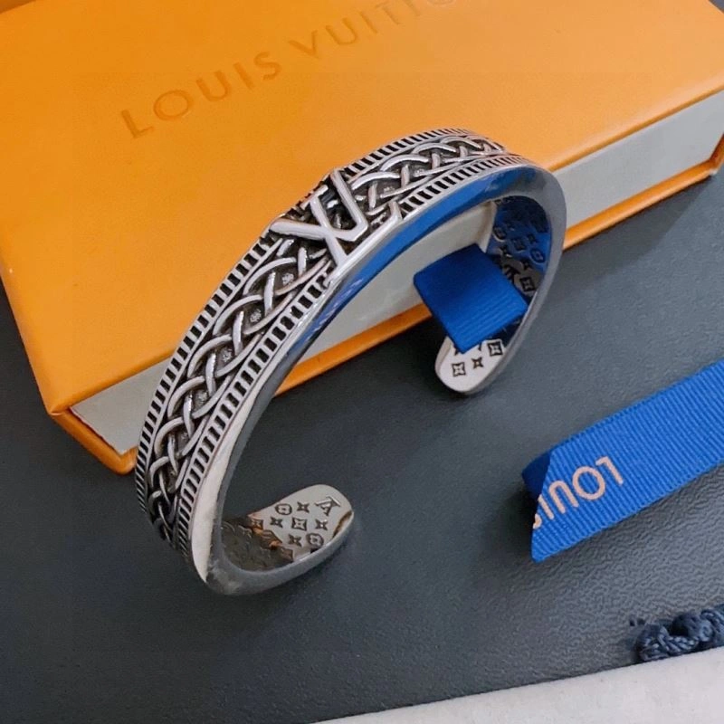 High accuracy Louis Vuitton Bracelets