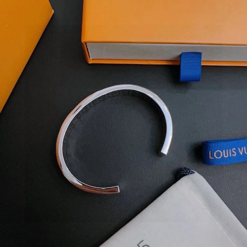 Mirror quality Louis Vuitton Bracelets
