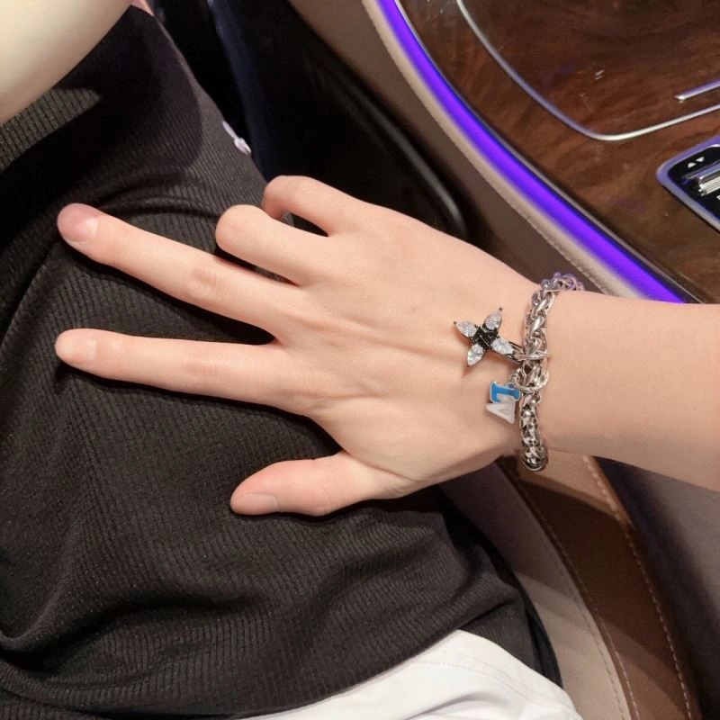 Cut-rate Louis Vuitton Bracelets