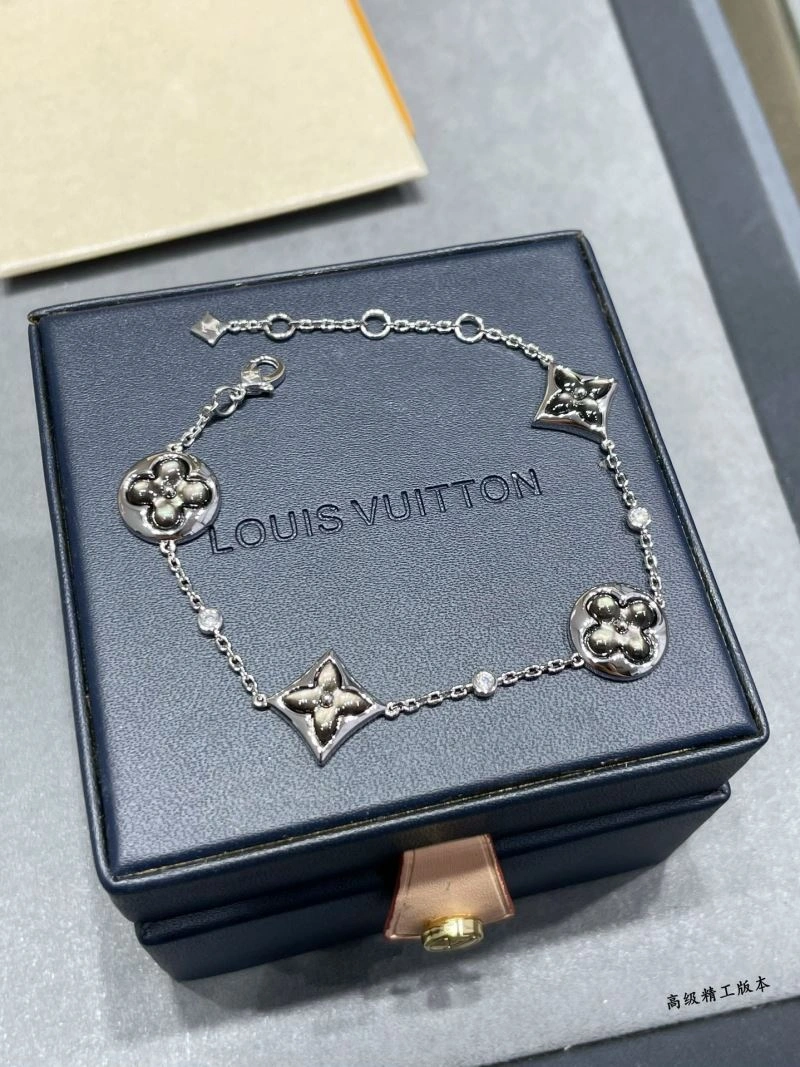 Accurate model Louis Vuitton Bracelets