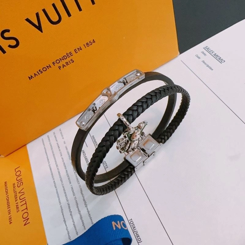 Top mirror Louis Vuitton Bracelets