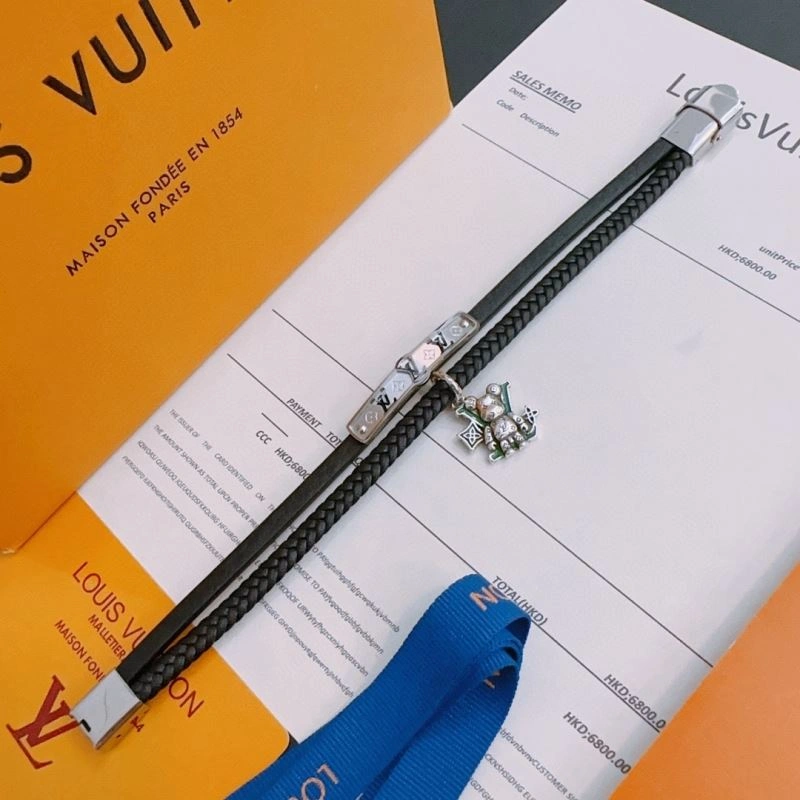Top mirror Louis Vuitton Bracelets