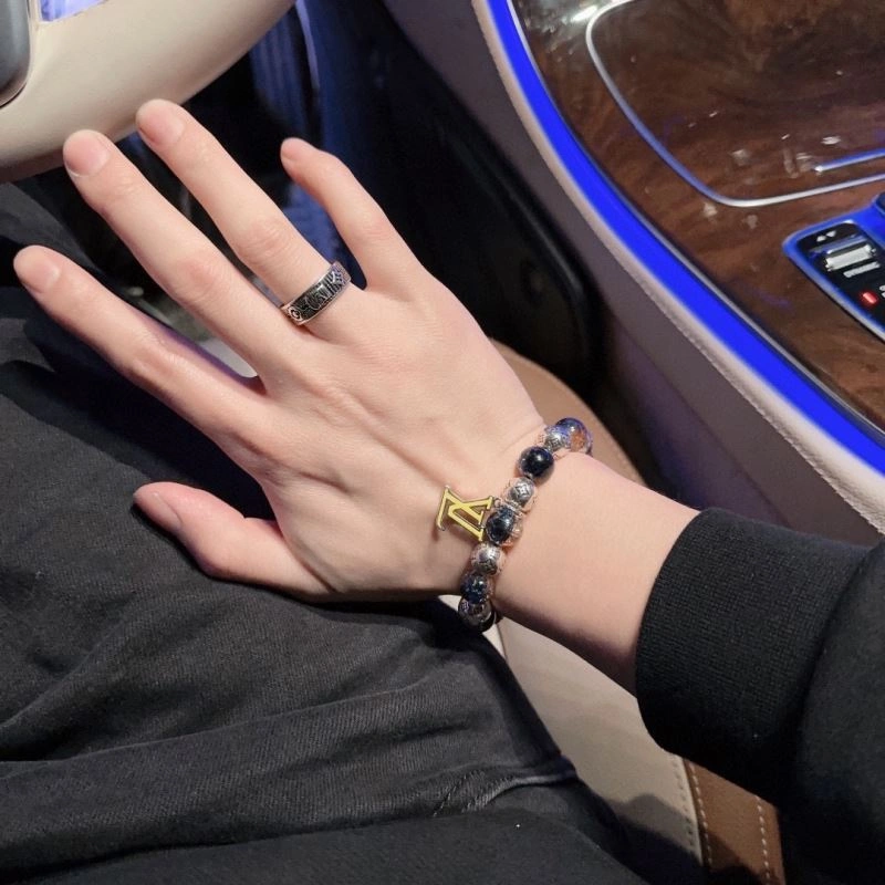 Inexpensive Louis Vuitton Bracelets
