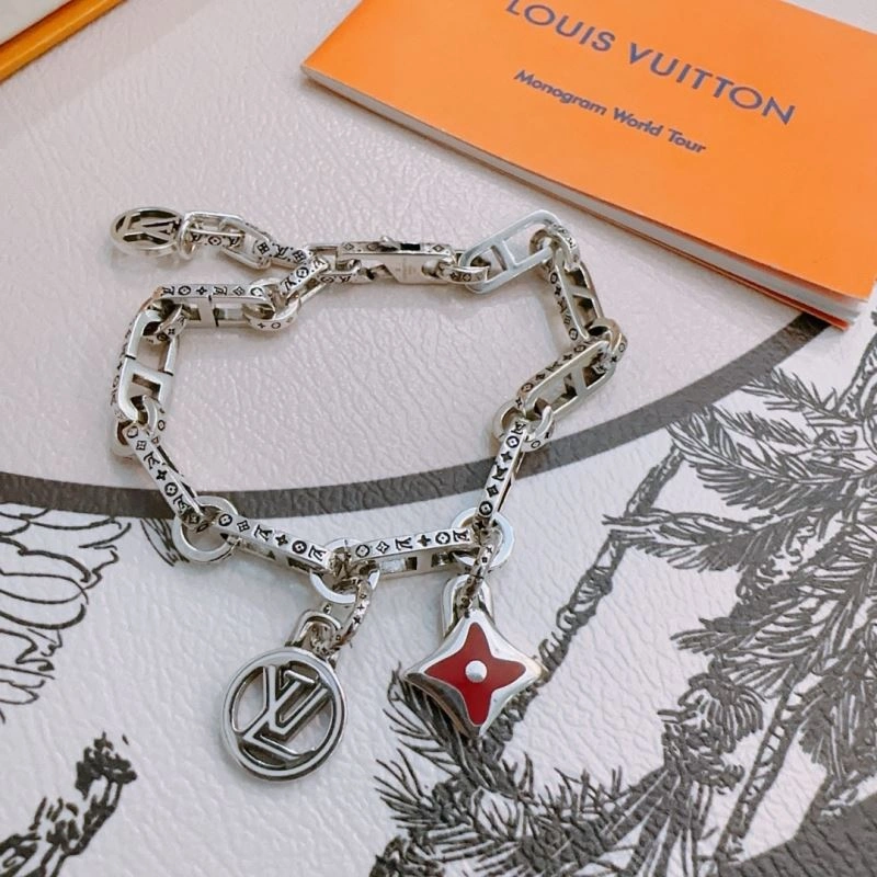 Top mirror Louis Vuitton Bracelets
