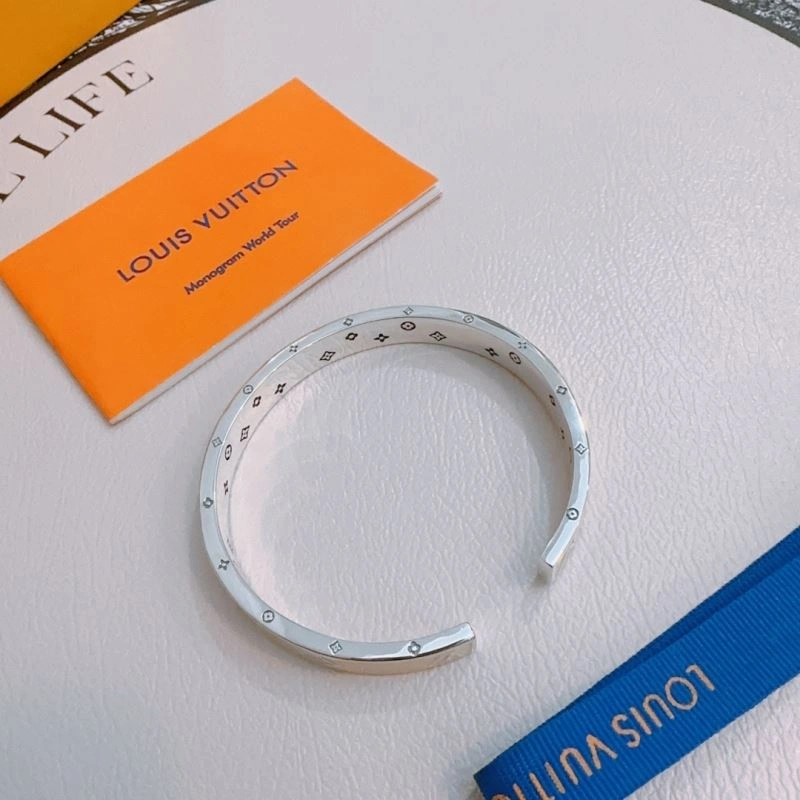 High accuracy Louis Vuitton Bracelets