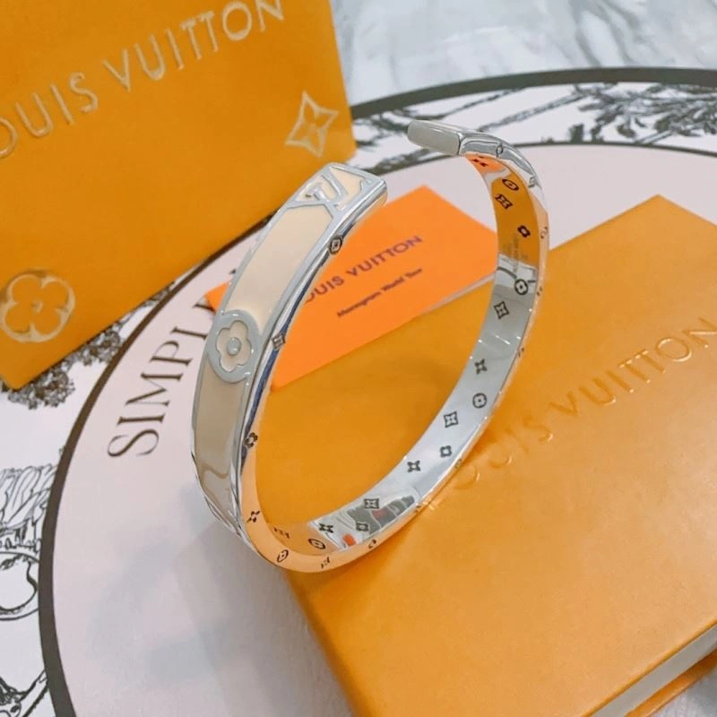 High accuracy Louis Vuitton Bracelets