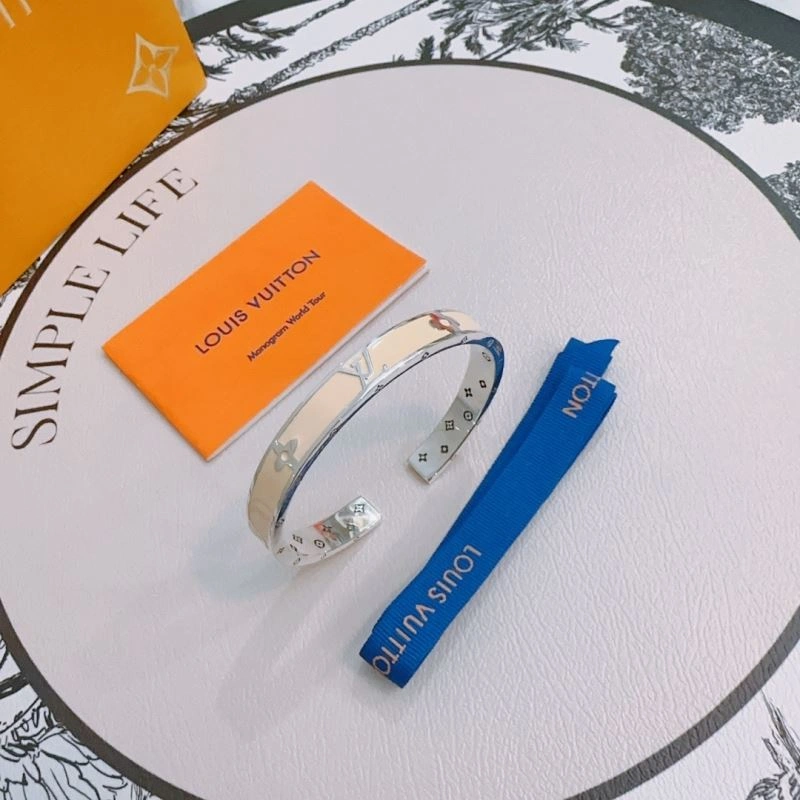 High accuracy Louis Vuitton Bracelets