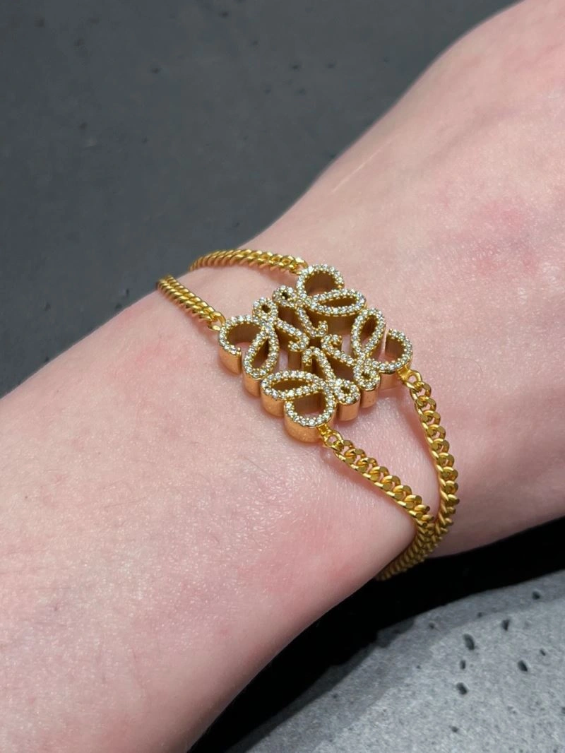 1:1 copy Louis Vuitton Bracelets