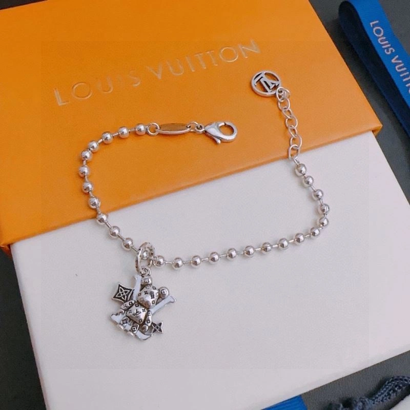 Low-cost Louis Vuitton Bracelets