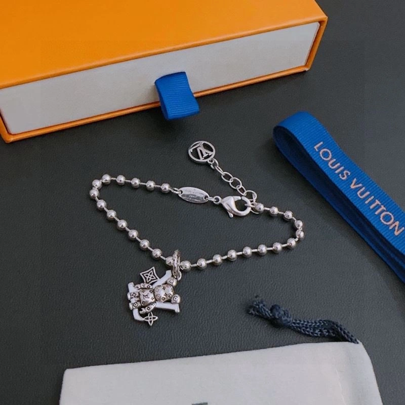 Low-cost Louis Vuitton Bracelets