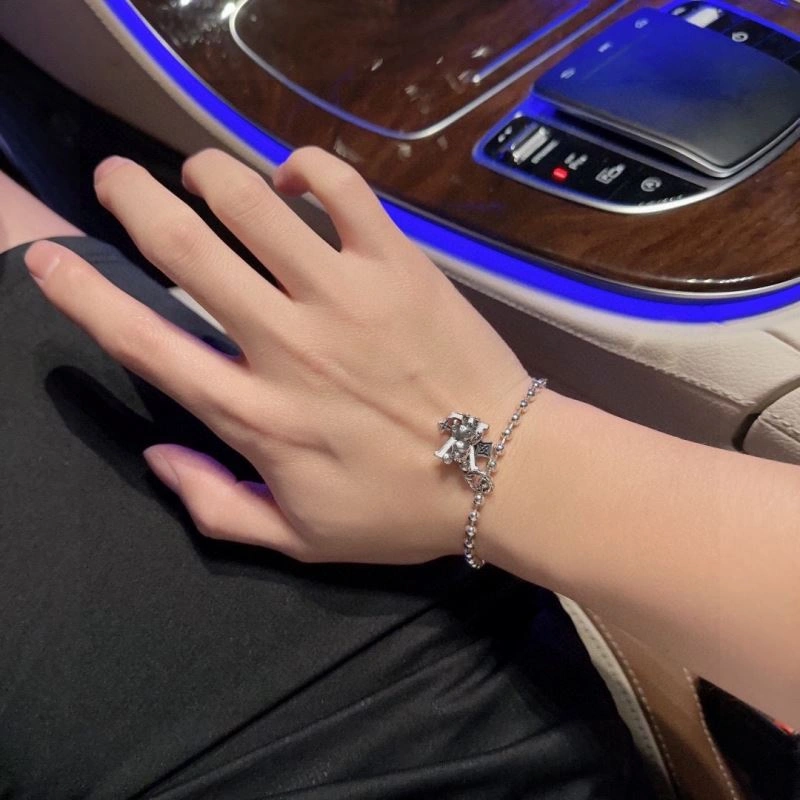 Low-cost Louis Vuitton Bracelets