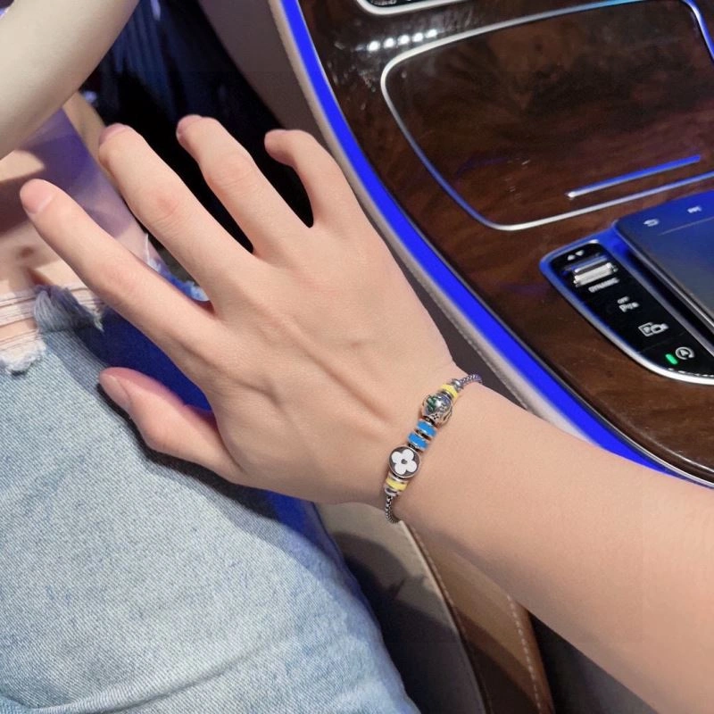 Top match Louis Vuitton Bracelets