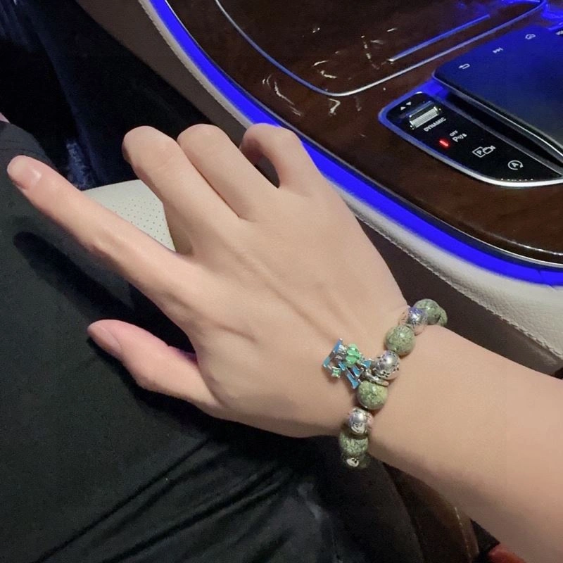 Accurate model Louis Vuitton Bracelets
