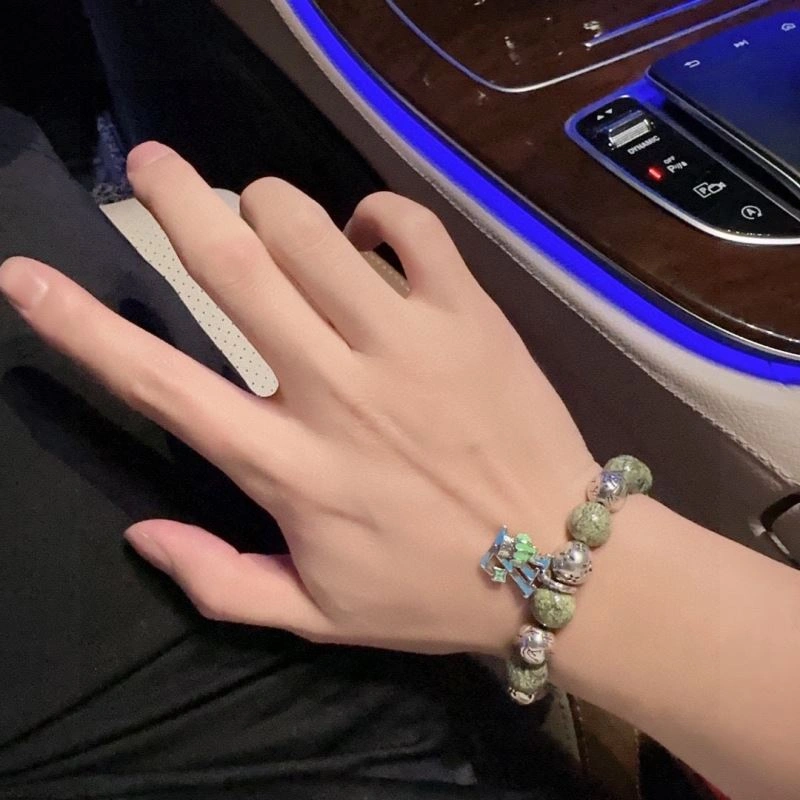 Accurate model Louis Vuitton Bracelets