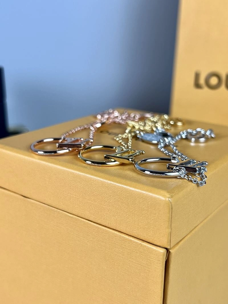 Inexpensive Louis Vuitton Bracelets