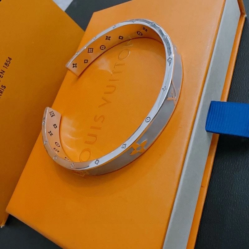 Economical Louis Vuitton Bracelets