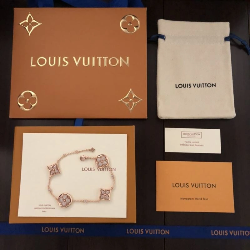 Low-cost Louis Vuitton Bracelets