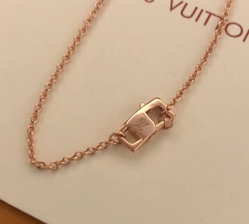Low-cost Louis Vuitton Bracelets