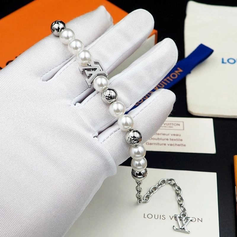 High accuracy Louis Vuitton Bracelets