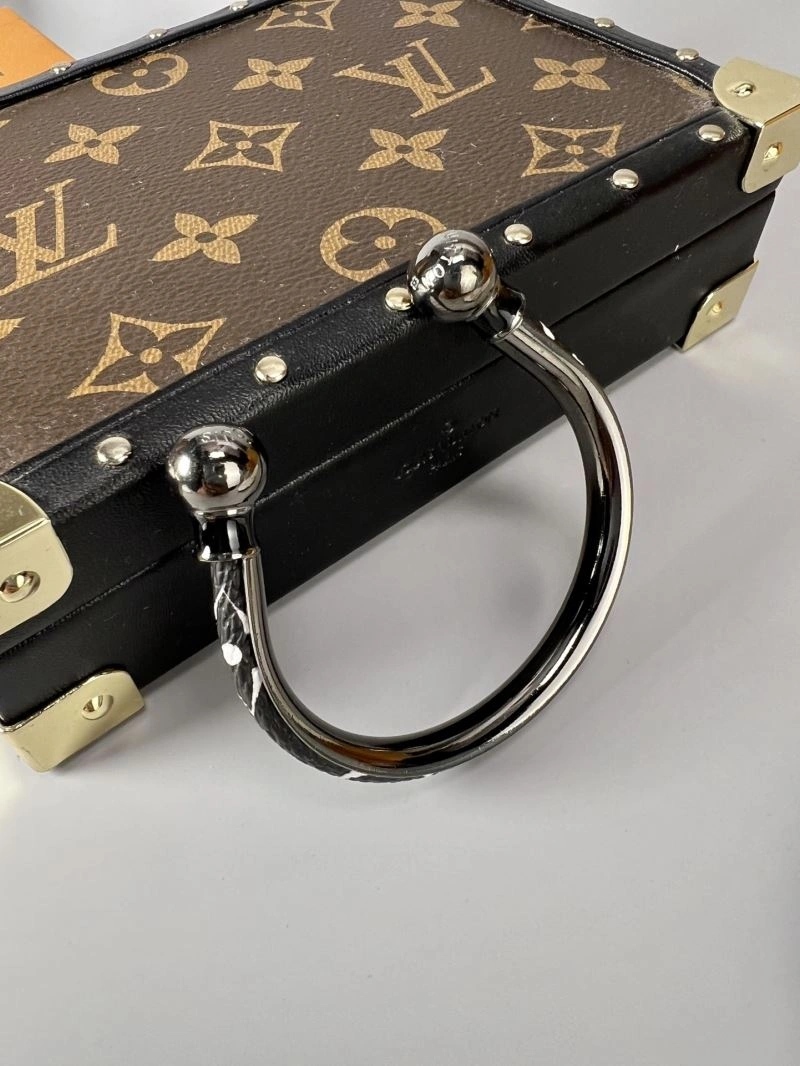 Low-cost Louis Vuitton Bracelets
