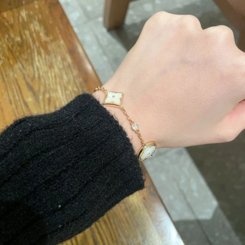 Exact replica Louis Vuitton Bracelets