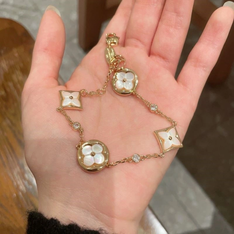 Exact replica Louis Vuitton Bracelets