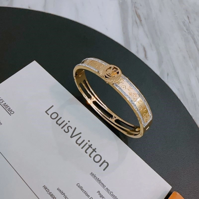 Inexpensive Louis Vuitton Bracelets