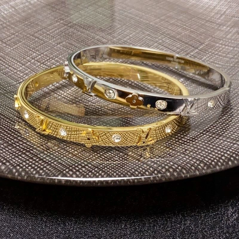 High accuracy Louis Vuitton Bracelets