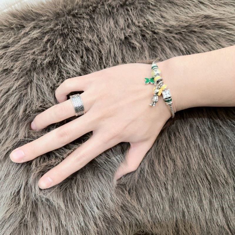 Official Louis Vuitton Bracelets