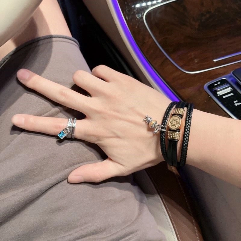 Discounted Louis Vuitton Bracelets