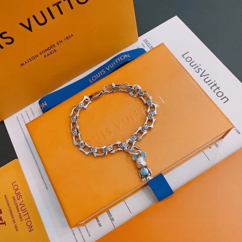 Top mirror Louis Vuitton Bracelets