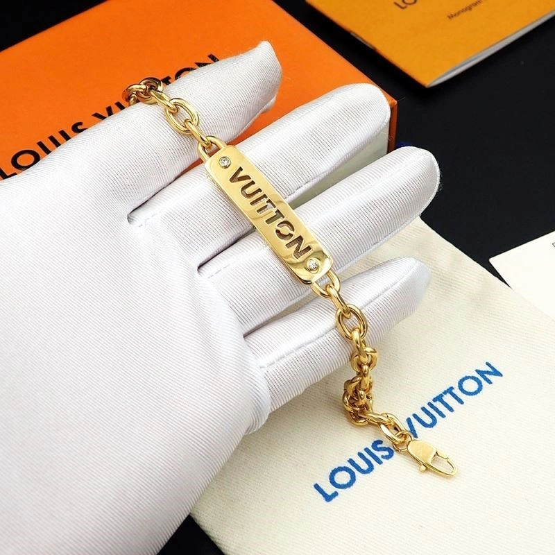 Top mirror Louis Vuitton Bracelets