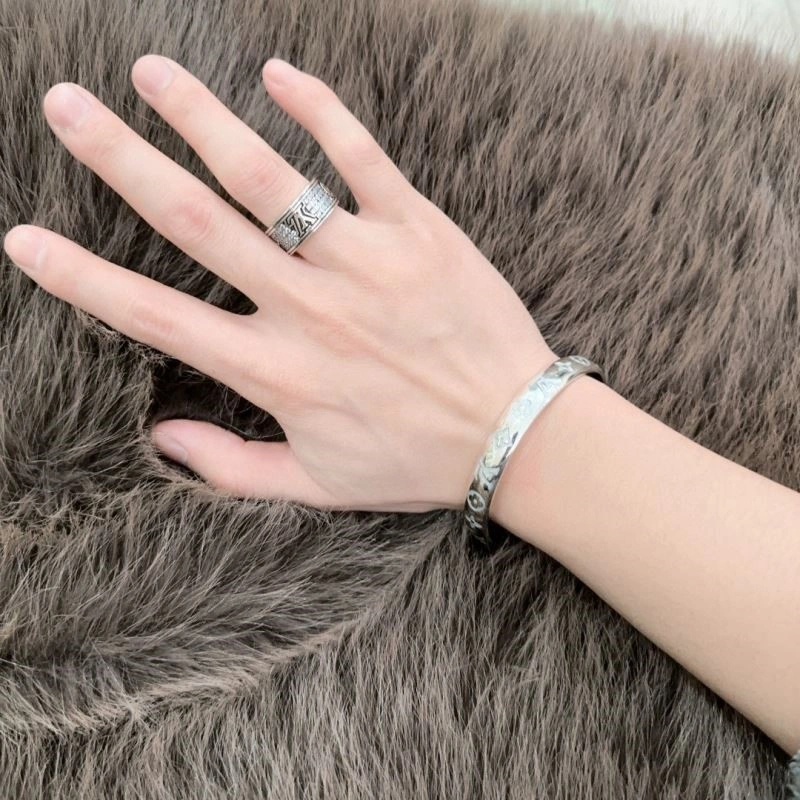 Economical Louis Vuitton Bracelets
