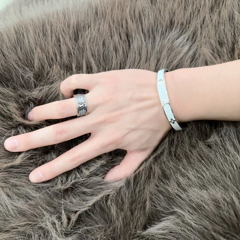 Precise copy Louis Vuitton Bracelets