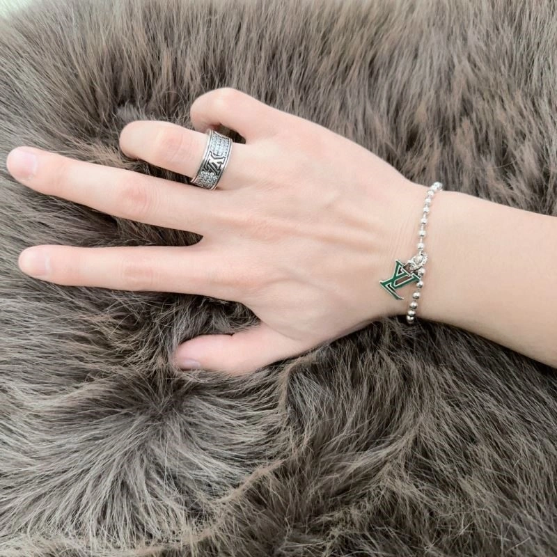 Bargain Louis Vuitton Bracelets