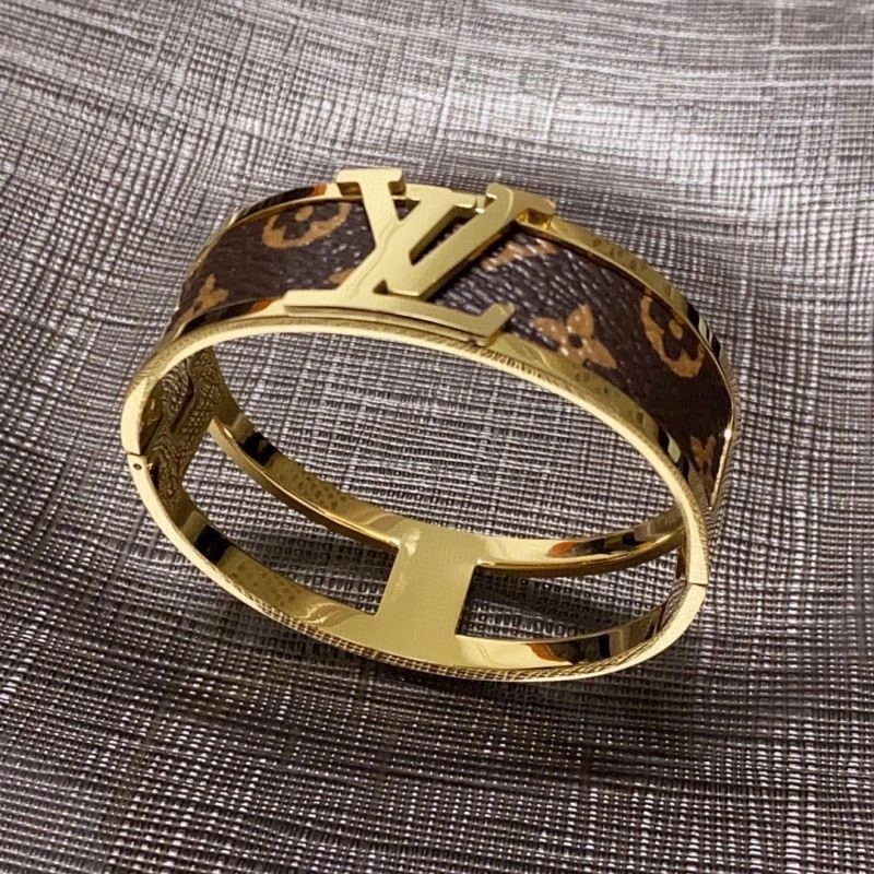 Discounted Louis Vuitton Bracelets