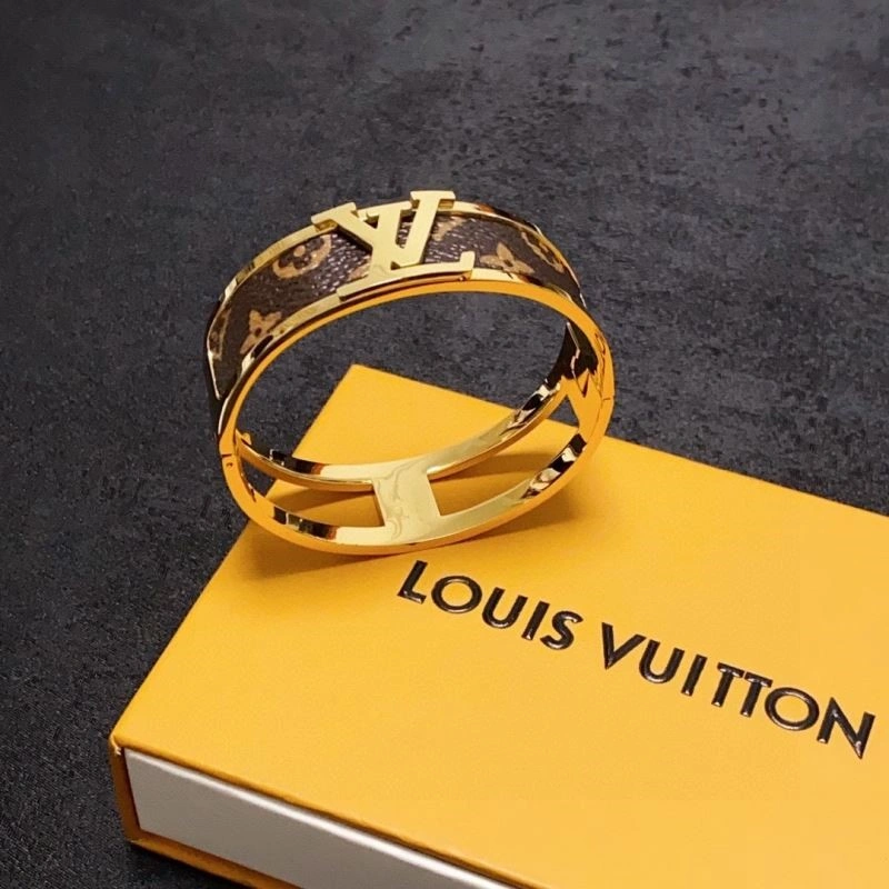Discounted Louis Vuitton Bracelets