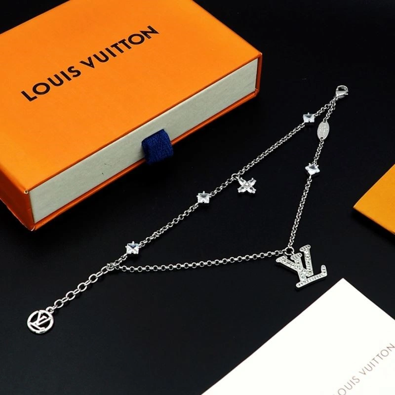 1:1 copy Louis Vuitton Bracelets