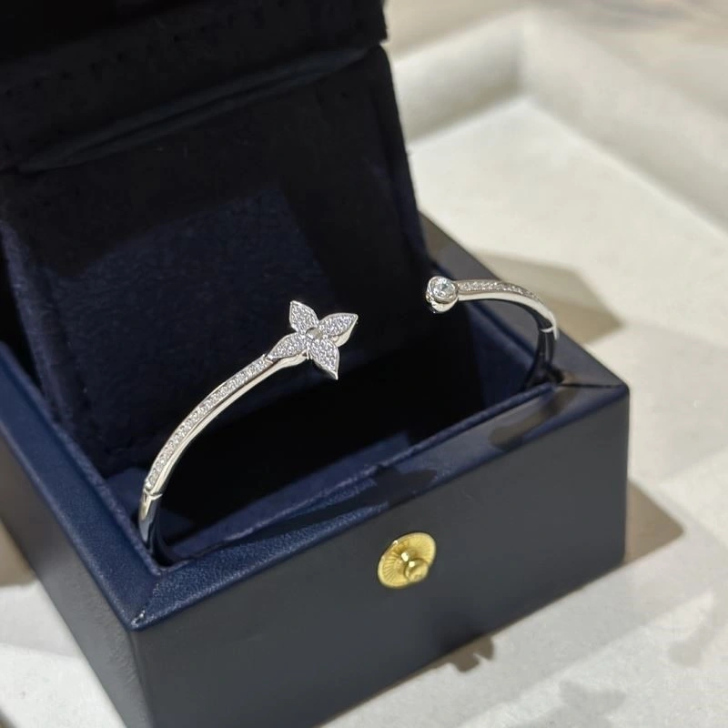 Precise copy Louis Vuitton Bracelets
