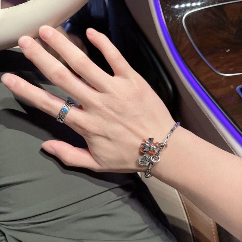 Economical Louis Vuitton Bracelets