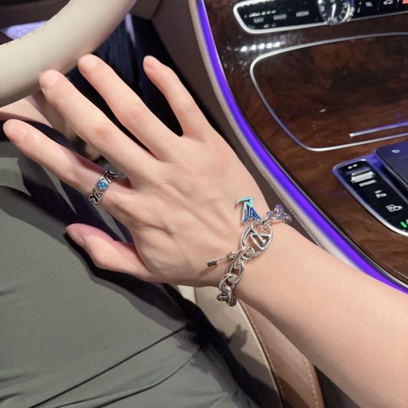 Cut-rate Louis Vuitton Bracelets