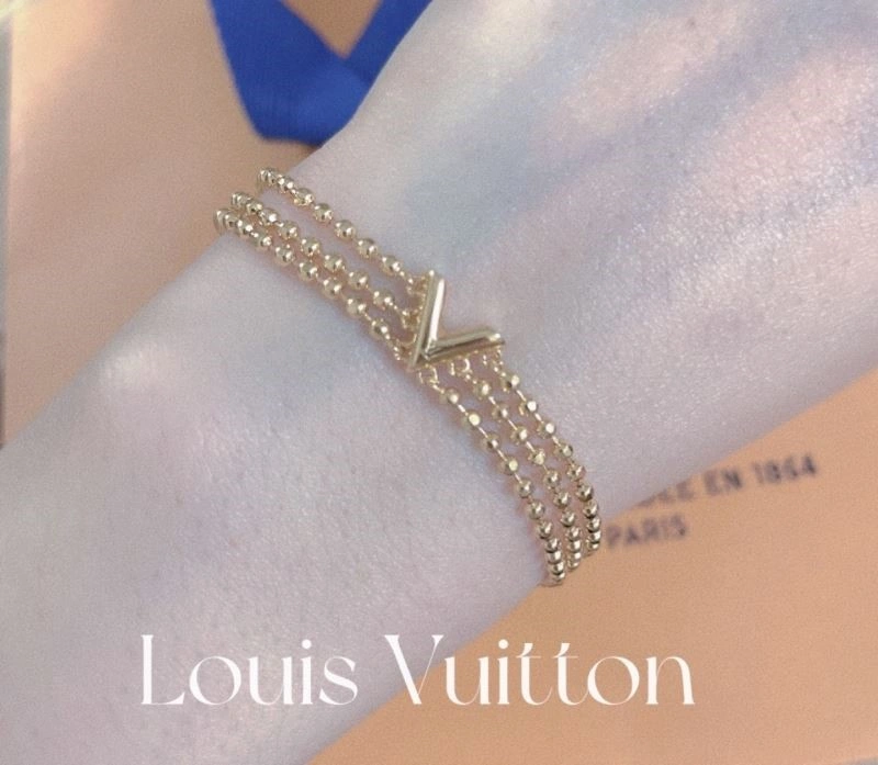 High accuracy Louis Vuitton Bracelets