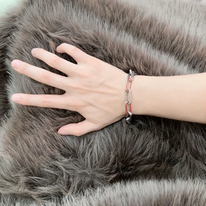Precise copy Louis Vuitton Bracelets