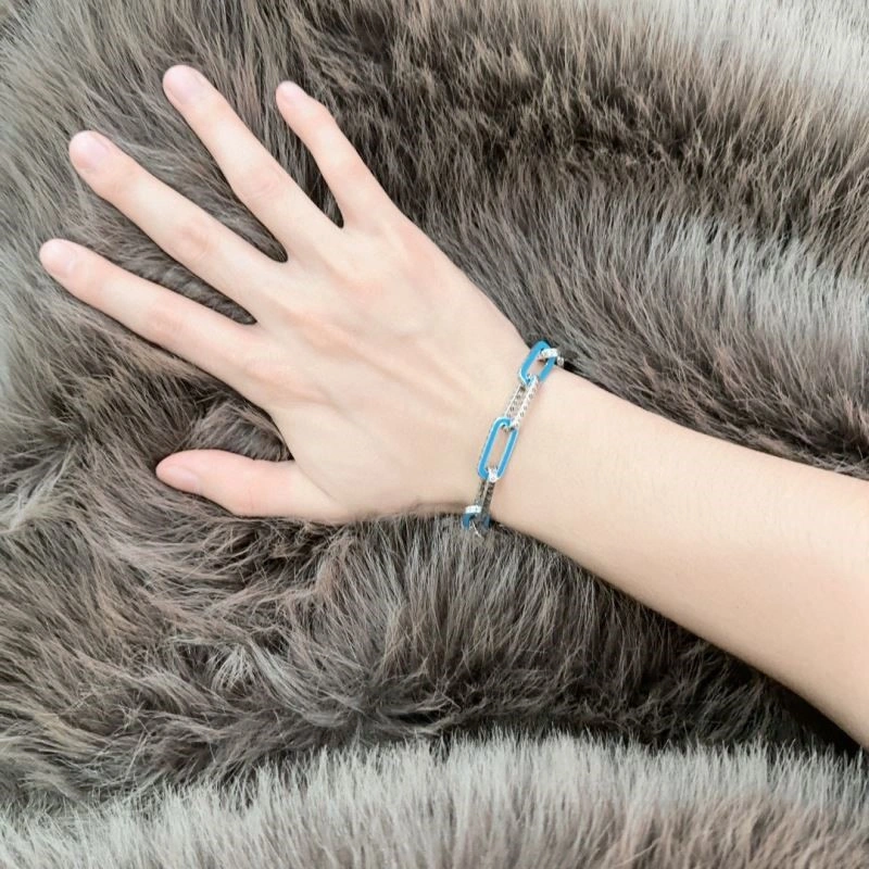Accurate model Louis Vuitton Bracelets