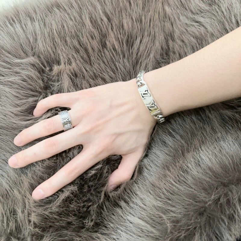 Mirror quality Louis Vuitton Bracelets