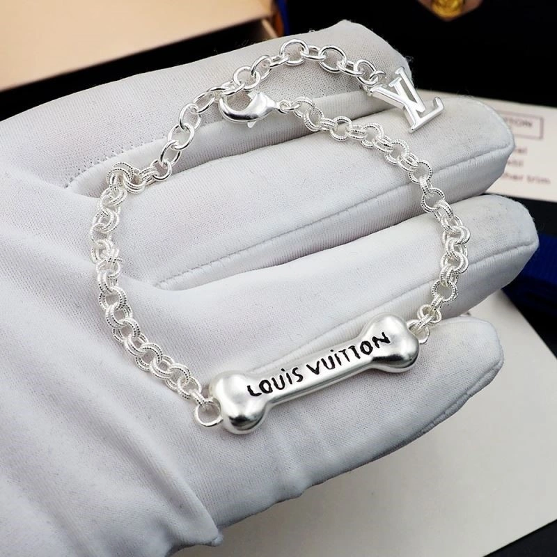 1:1 copy Louis Vuitton Bracelets